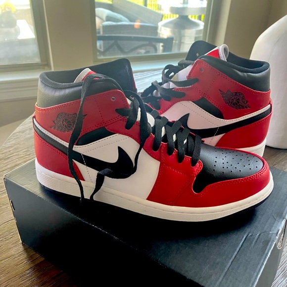 Jordan | Shoes | Jordan Mid Chicago Toe | Poshmark